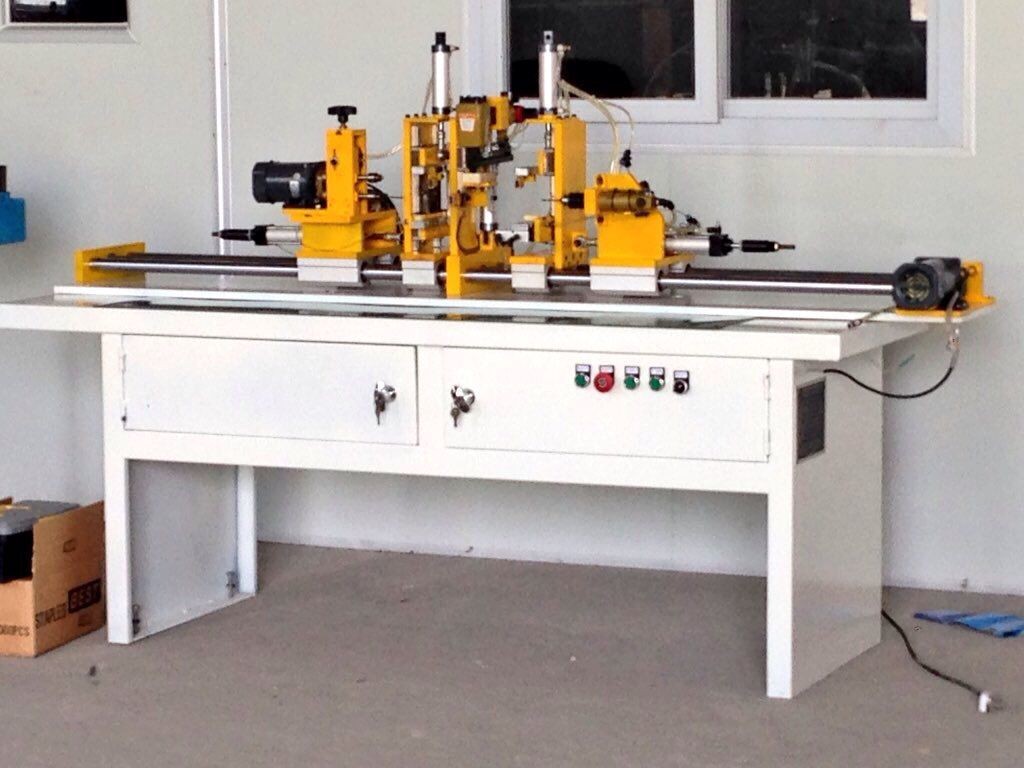 Movable Louver Plantation Shutters stapling and drilling machine