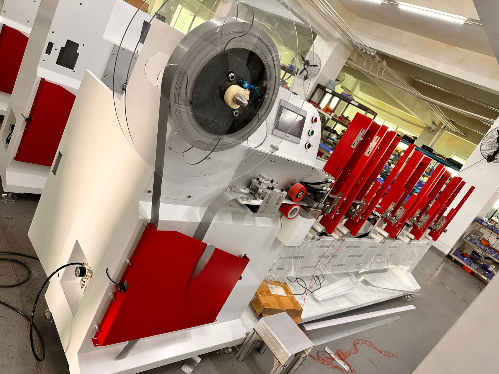 Fully Automatic 1.5KW Adjustable Venetian Blinds Cutter Machine with ...